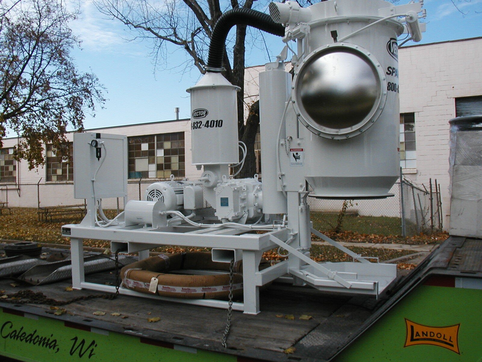 Industrial Vacuum Systems | Heavy-Duty Vacuums by Vector